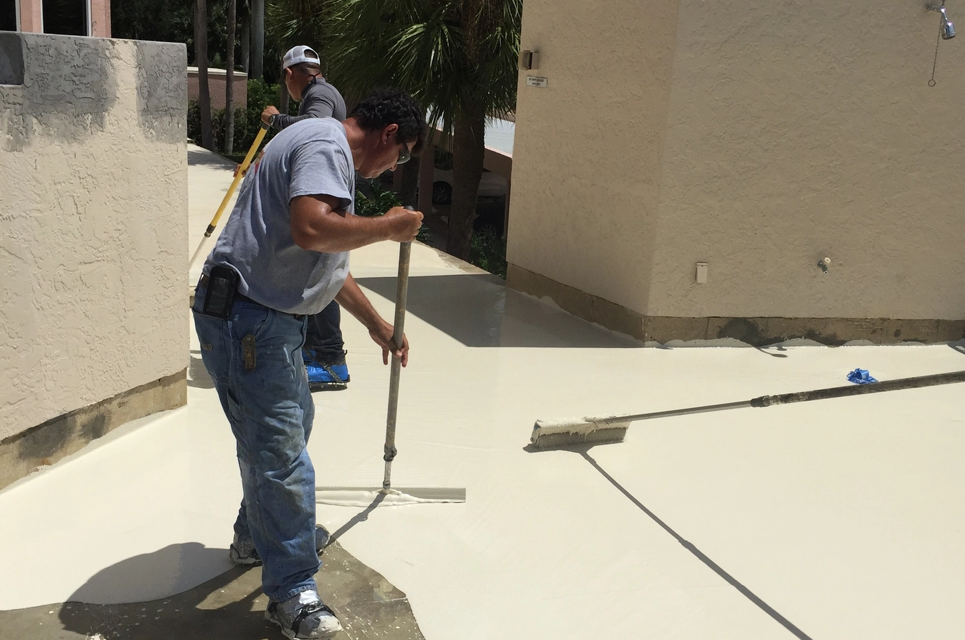 Vulkem® EWS Heavy-Duty Pedestrian Traffic Systems | Tremco